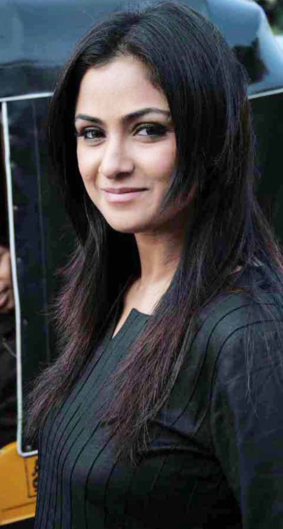 INDIAN ACTRESS: Old Tamil actress Simran latest hot and sexy pictures